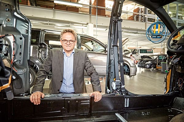 Therapierollstuhl | Pflegerollstuhl | PARAVAN PR biolution